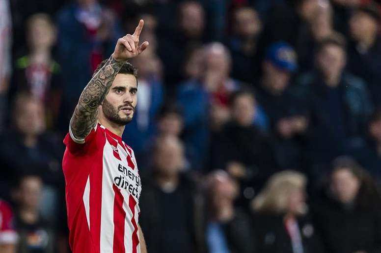 AC Milan resume contacts with PSV star Gaston Pereiro - AC Milan News